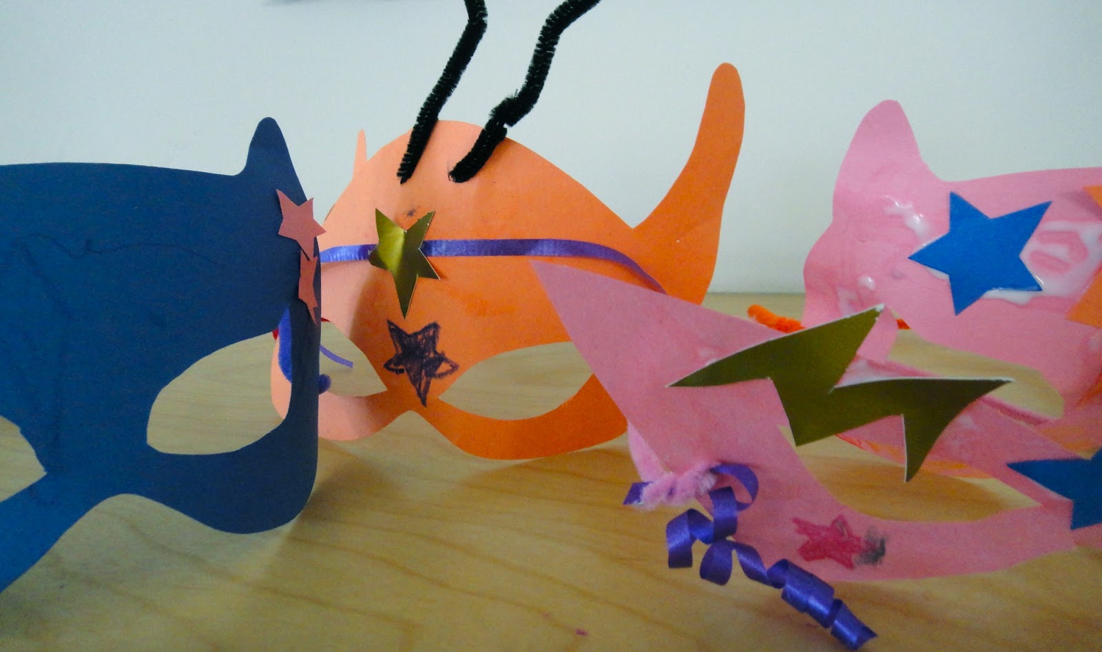 Superhero Mask Craft! | Gettin' Crafty with Natalie