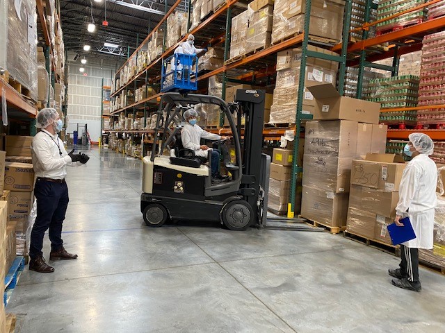 Macam - Macam Operator di Gudang Produksi : Operator Checker, Operator ...