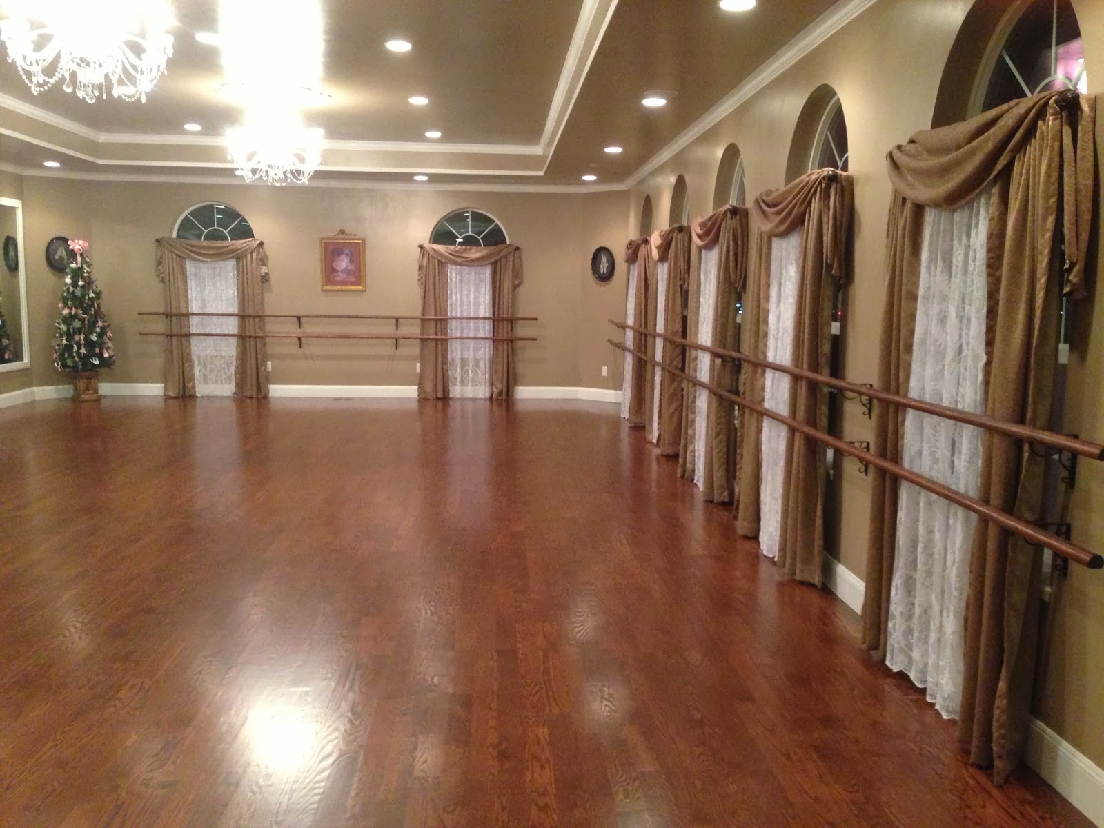 En Pointe School of Ballet: Our New Ballet Studio