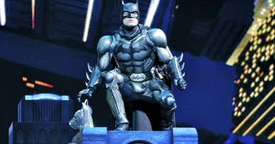 SNEAK PEEK : Sam Heughan: I'm 'Batman'