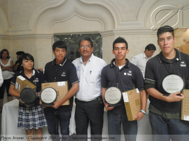 Galardonados por su mérito académico 4 alumnos del CETis 47