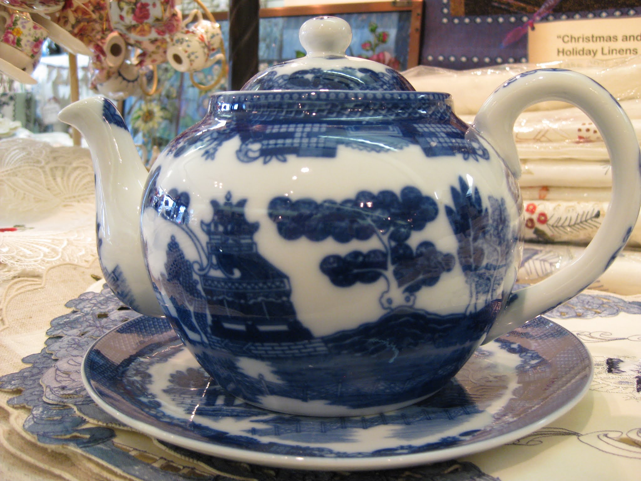 Bernideen's Tea Time, Cottage and Garden: THE LEGEND OF THE BLUE WILLOW ...