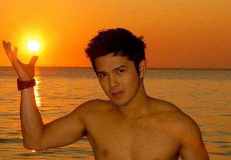 Hot Pinoy: Alex Castro