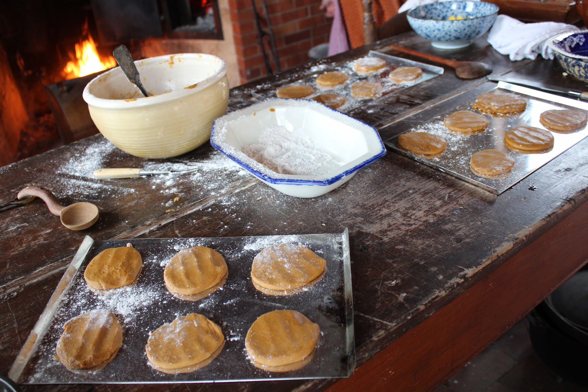 Early American Cooking: 1803 Flat Ginger Cakes! Low Sugar Gingerbread ...