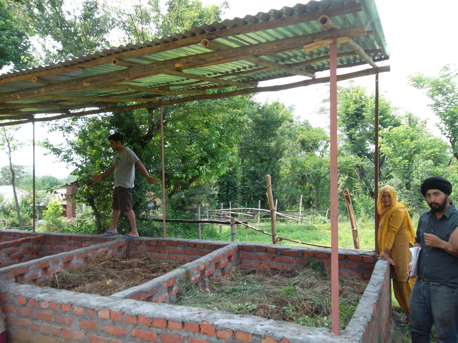 Saaket's CORD India 2011 Experience: The Vermi Compost Experience!