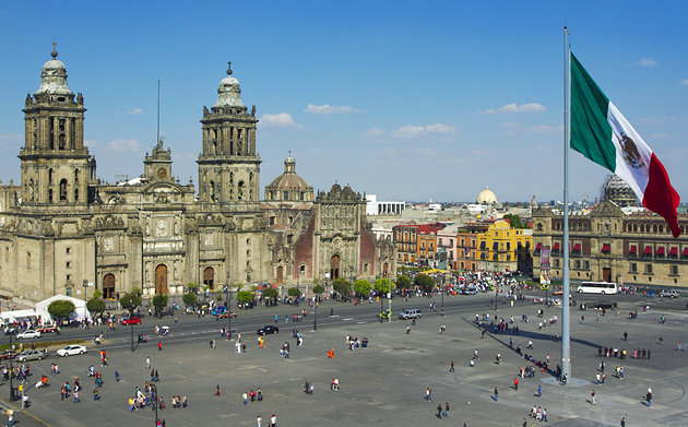 WORLD TOURIST PLACES: THE ZOCALO MEXICO CITY