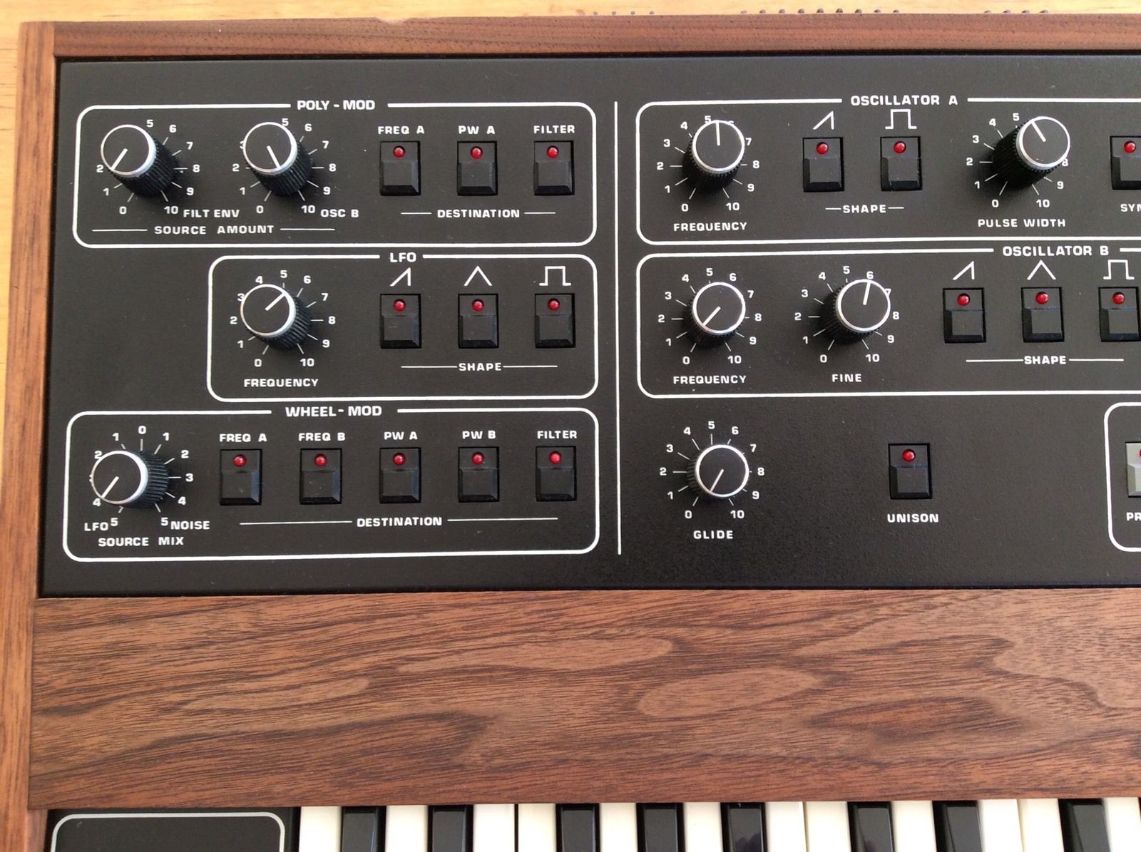 MATRIXSYNTH: Sequential Circuits Prophet 5 REV 3 Synthesizer SN 5690