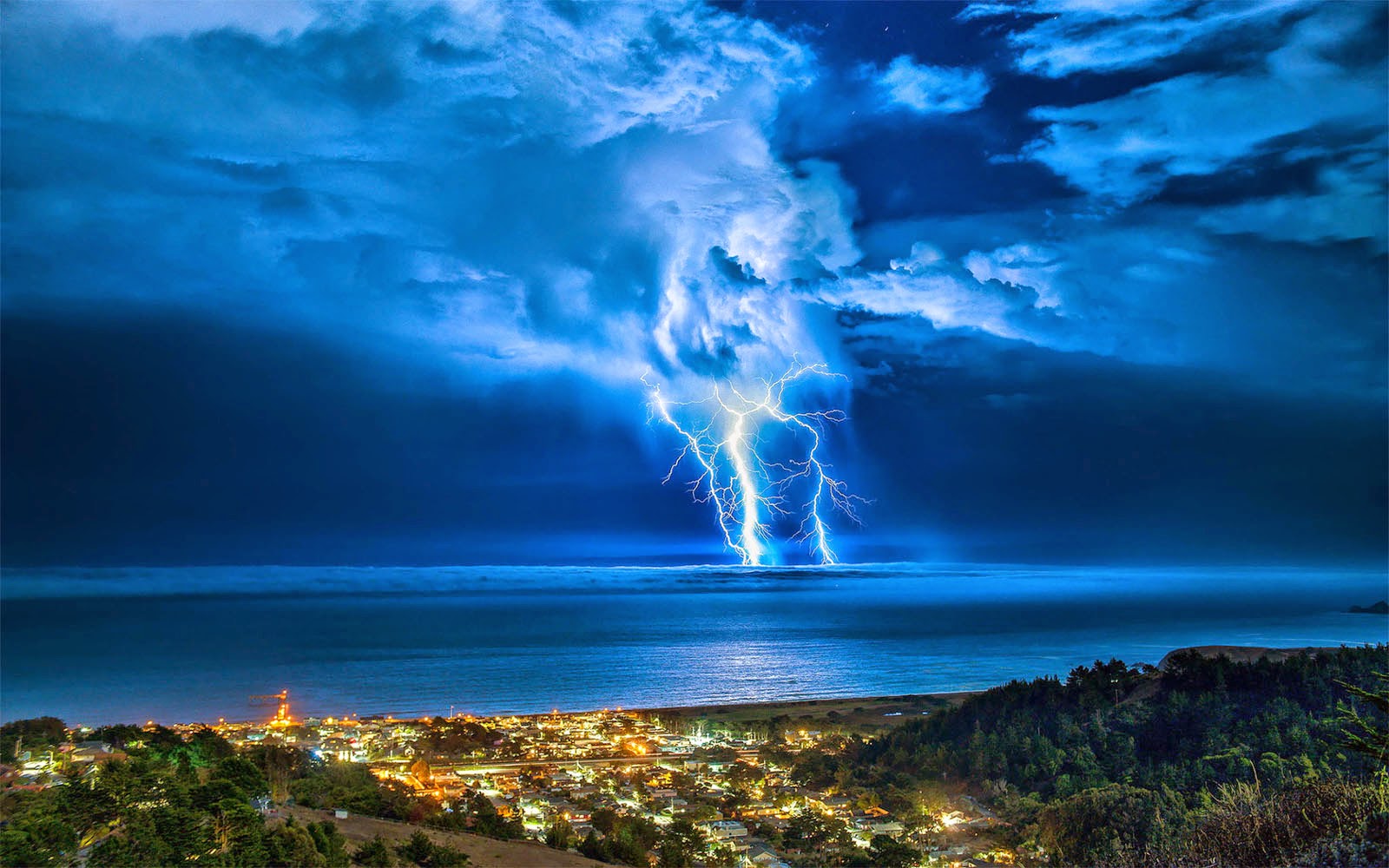 wallpapers: Lightning Wallpapers