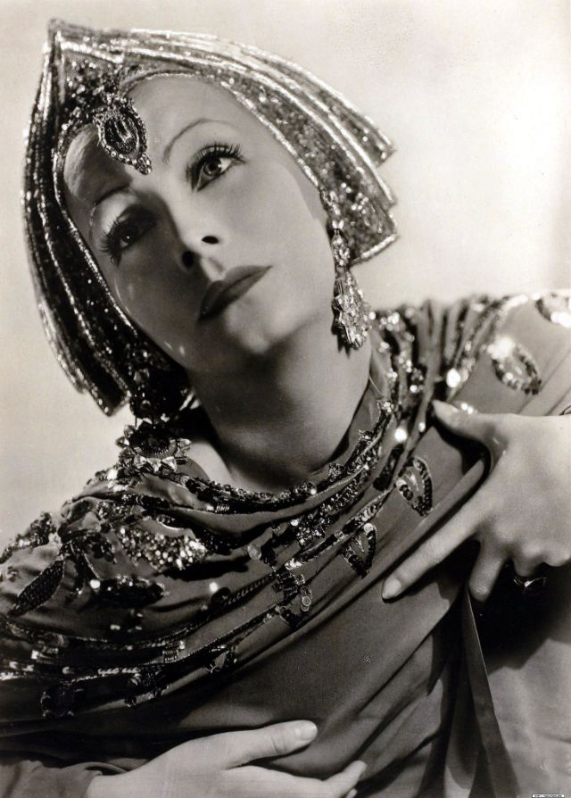 45 Fabulous Portrait Photos of Greta Garbo in the 1931 Film “Mata Hari ...