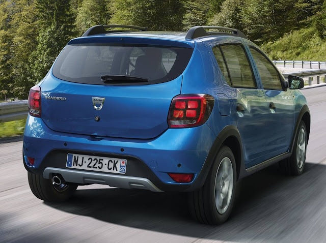 Novo Sandero 2017 com facelift: fotos e especificações