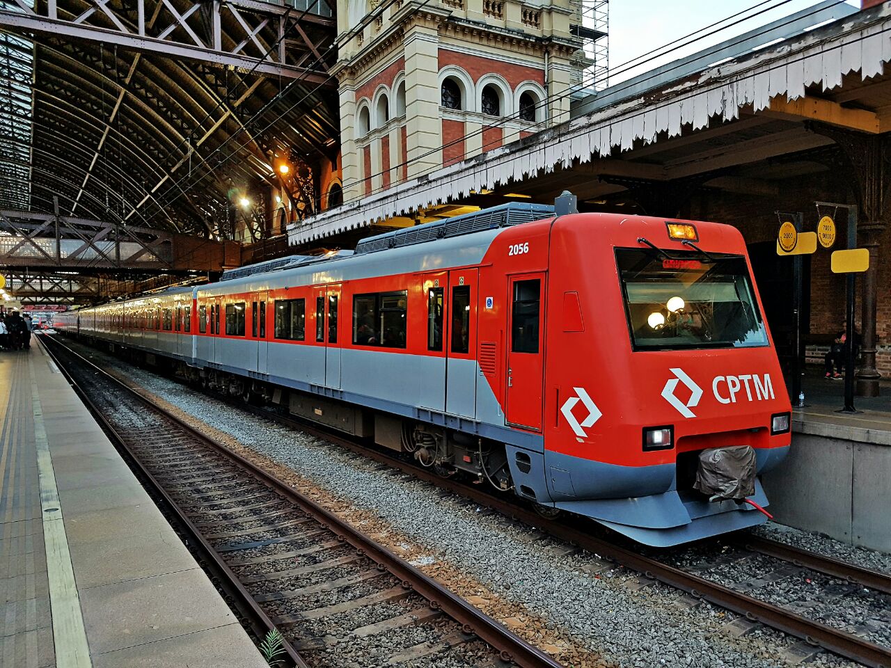 Metrô e trens da CPTM voltam a circular parcialmente em São Paulo ...