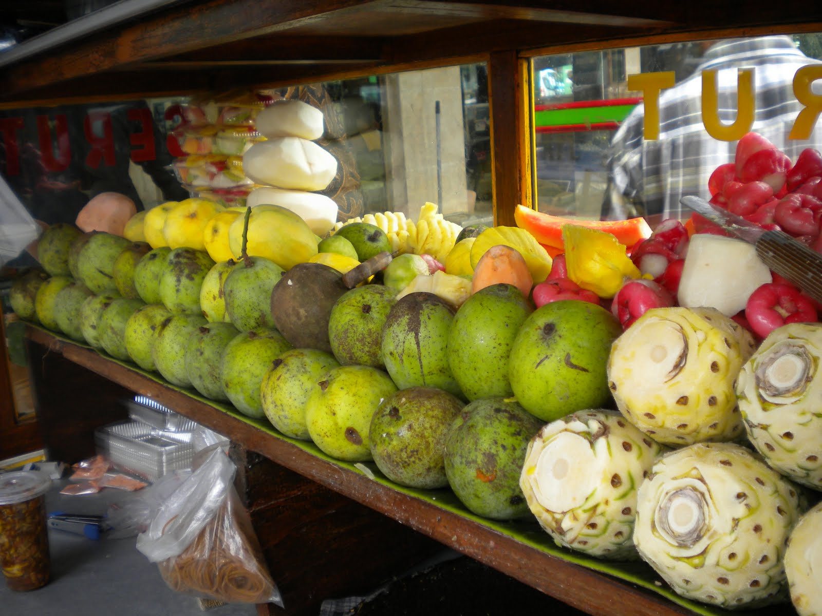 Krucuk - krucuk: Rujak serut & ulek @Ps Sunan Giri