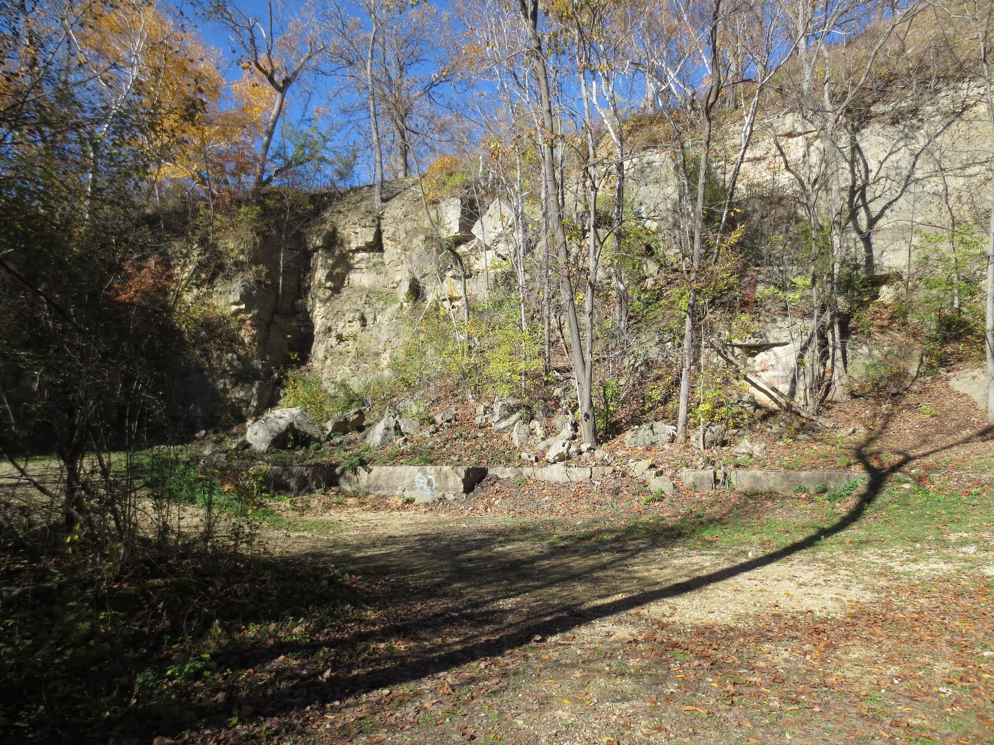 Equatorial Minnesota: Barn Bluff