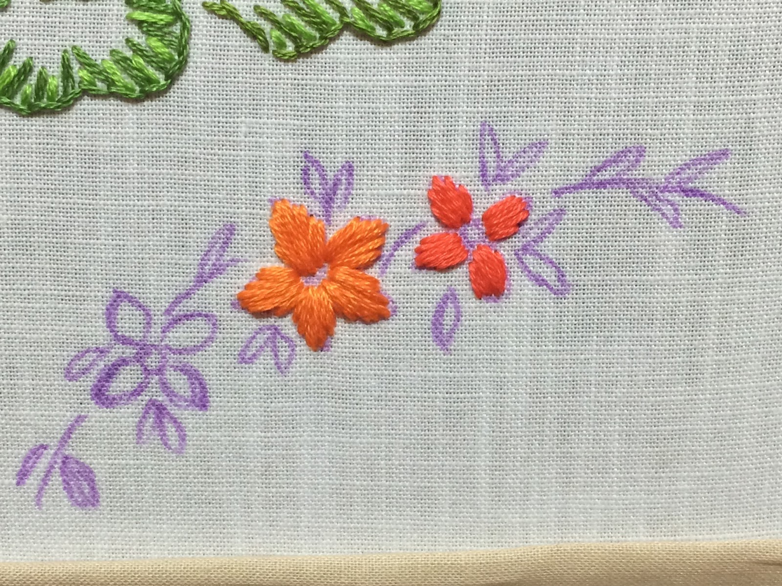 MooshieStitch: Satin Stitch Flower