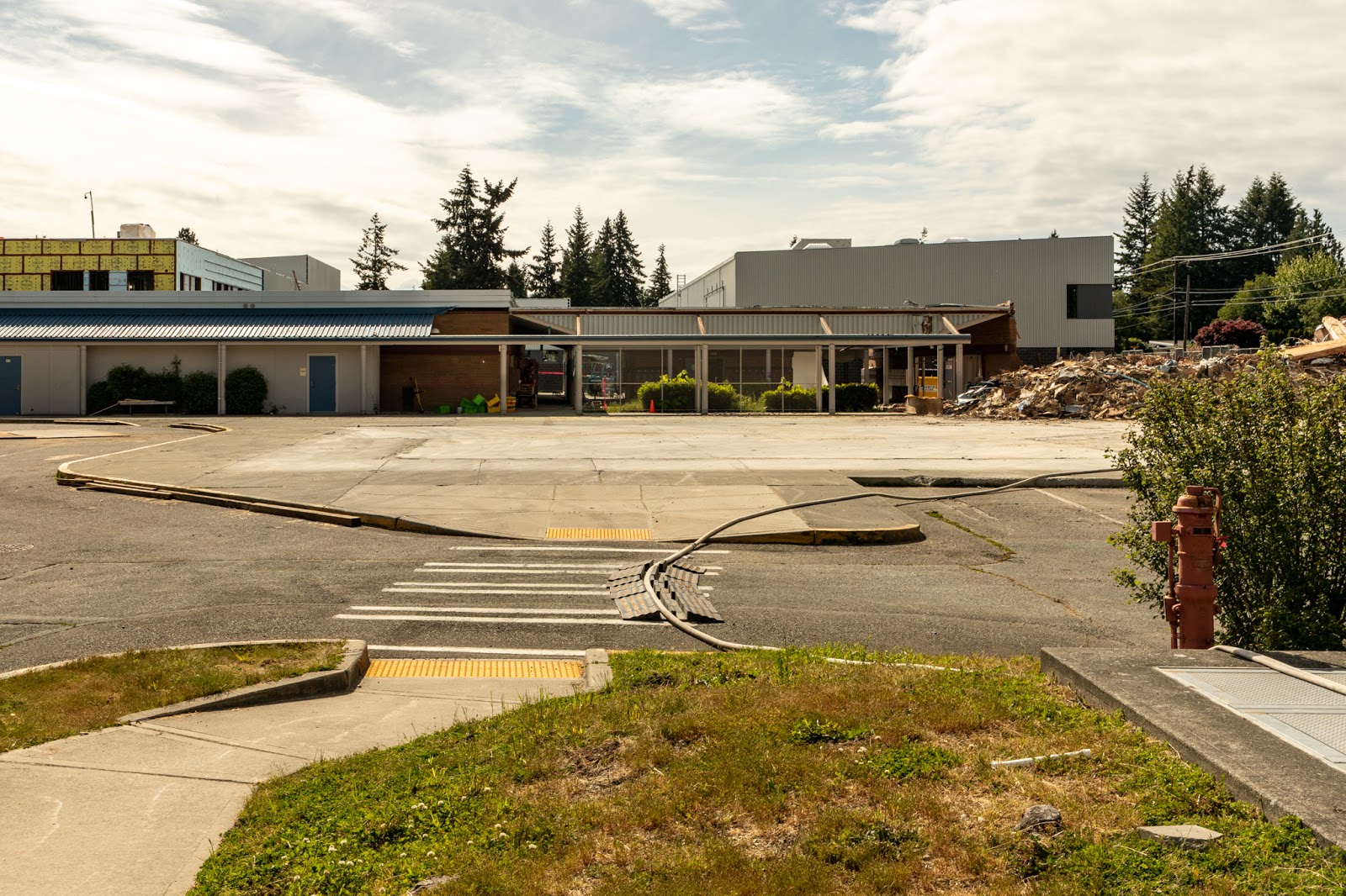 Shoreline Area News: Progress on the new Einstein Middle School
