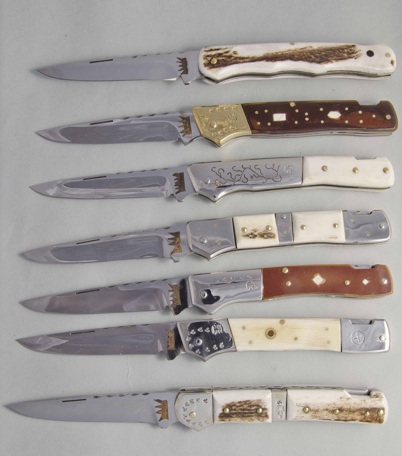 Navajas Artesanas: - Serie de navajas customizadas.