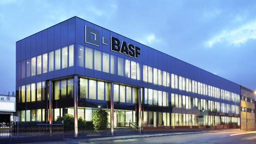 BASF. ¡Ya tenías química con las caídas antes de este desplome!