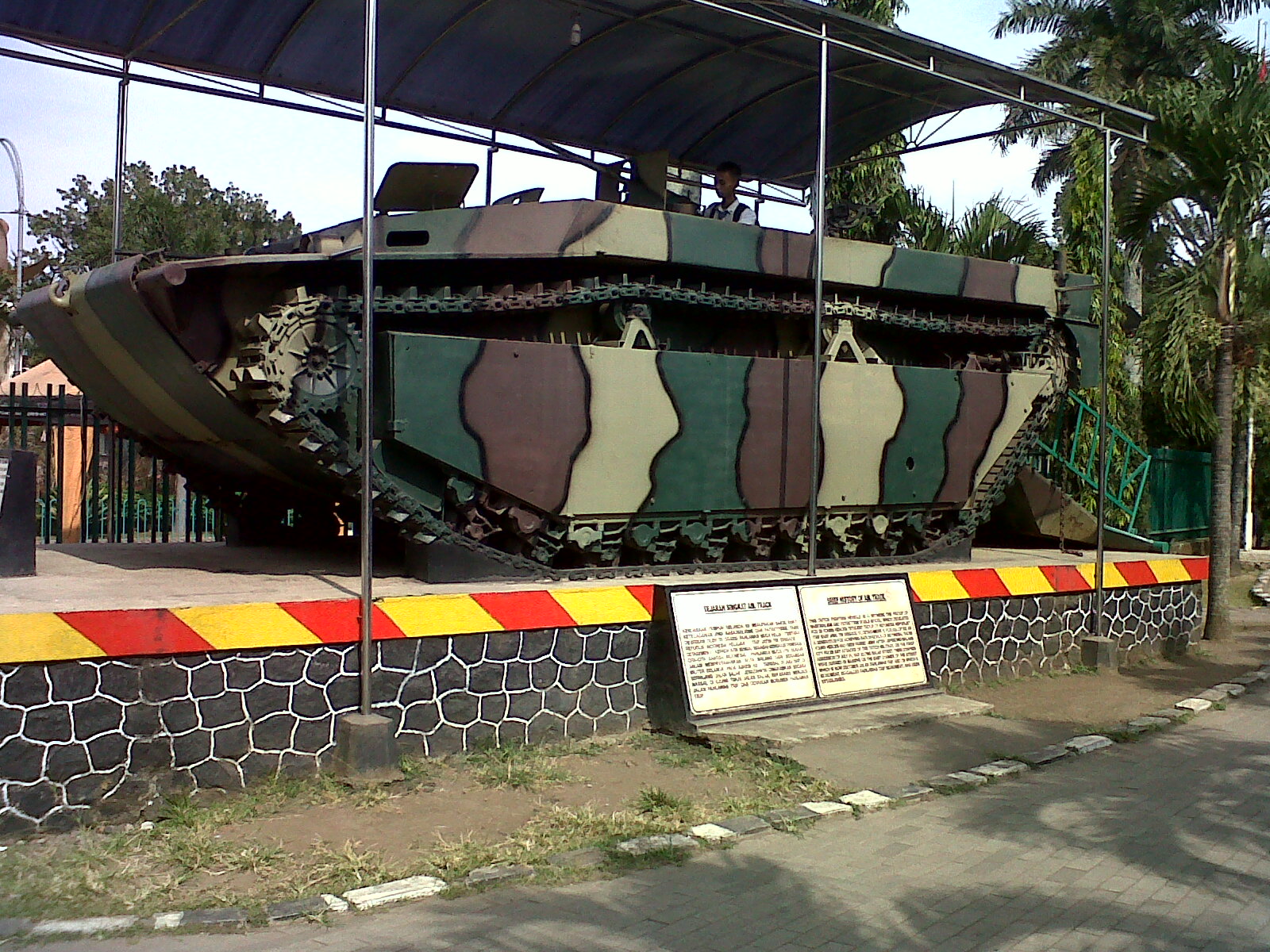 Berwisata ke Museum Brawijaya - Hansip Tekongan