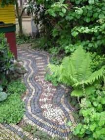 56 Wonderful DIY Mosaic Garden Path Decorations For Your Inspiration ...