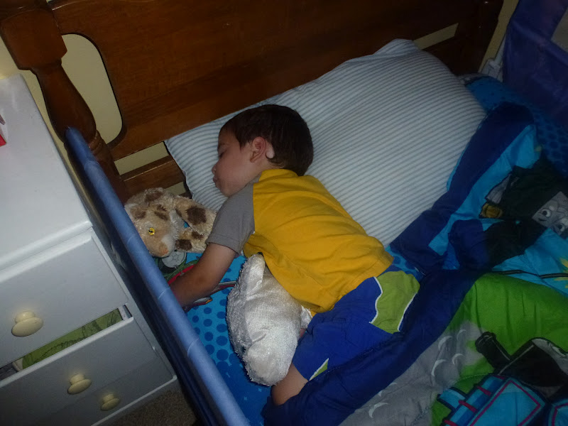 My Family Life: Look Who Is Sleeping In His Big Boy Bed!