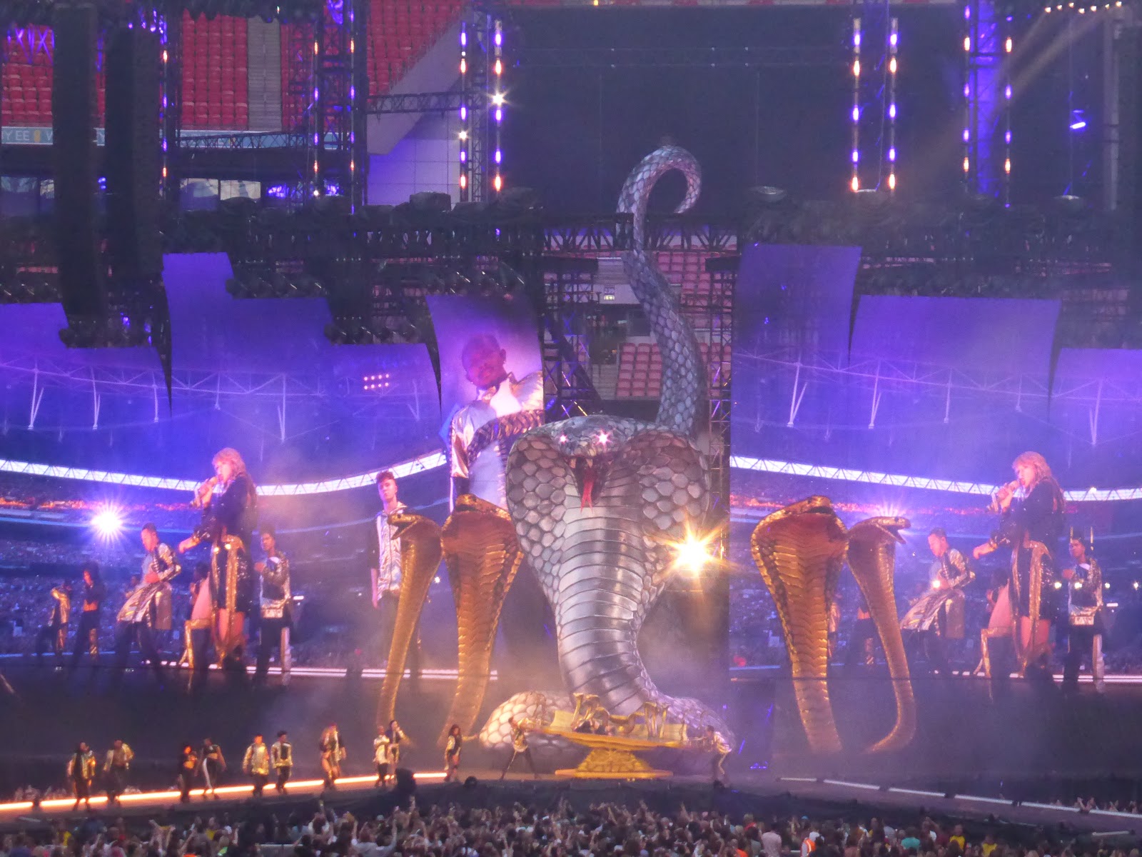 Ciara's Country: Concert Review: TAYLOR SWIFT (Reputation Tour ...