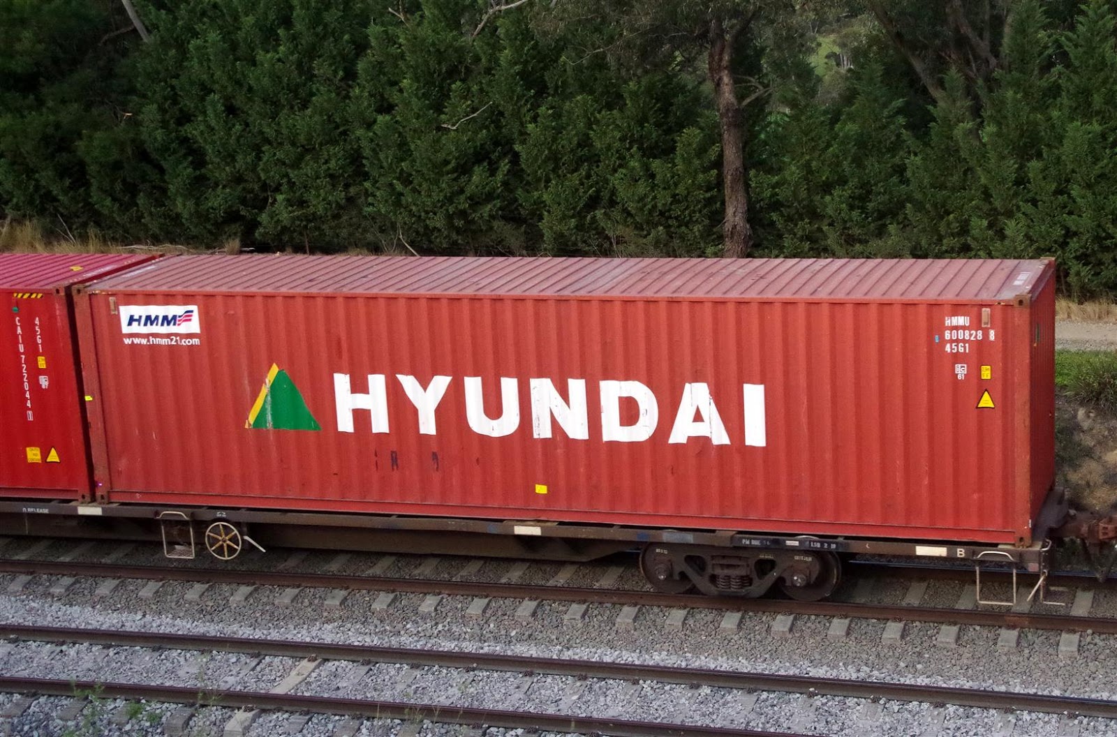 Rollingstock News: New Hyundai HMM Logo Revealed