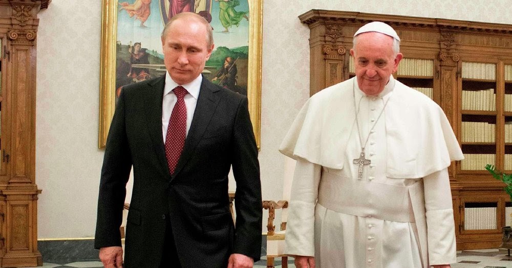 Pope Francis meets with Russian President Vladimir Putin at the Vatican ...