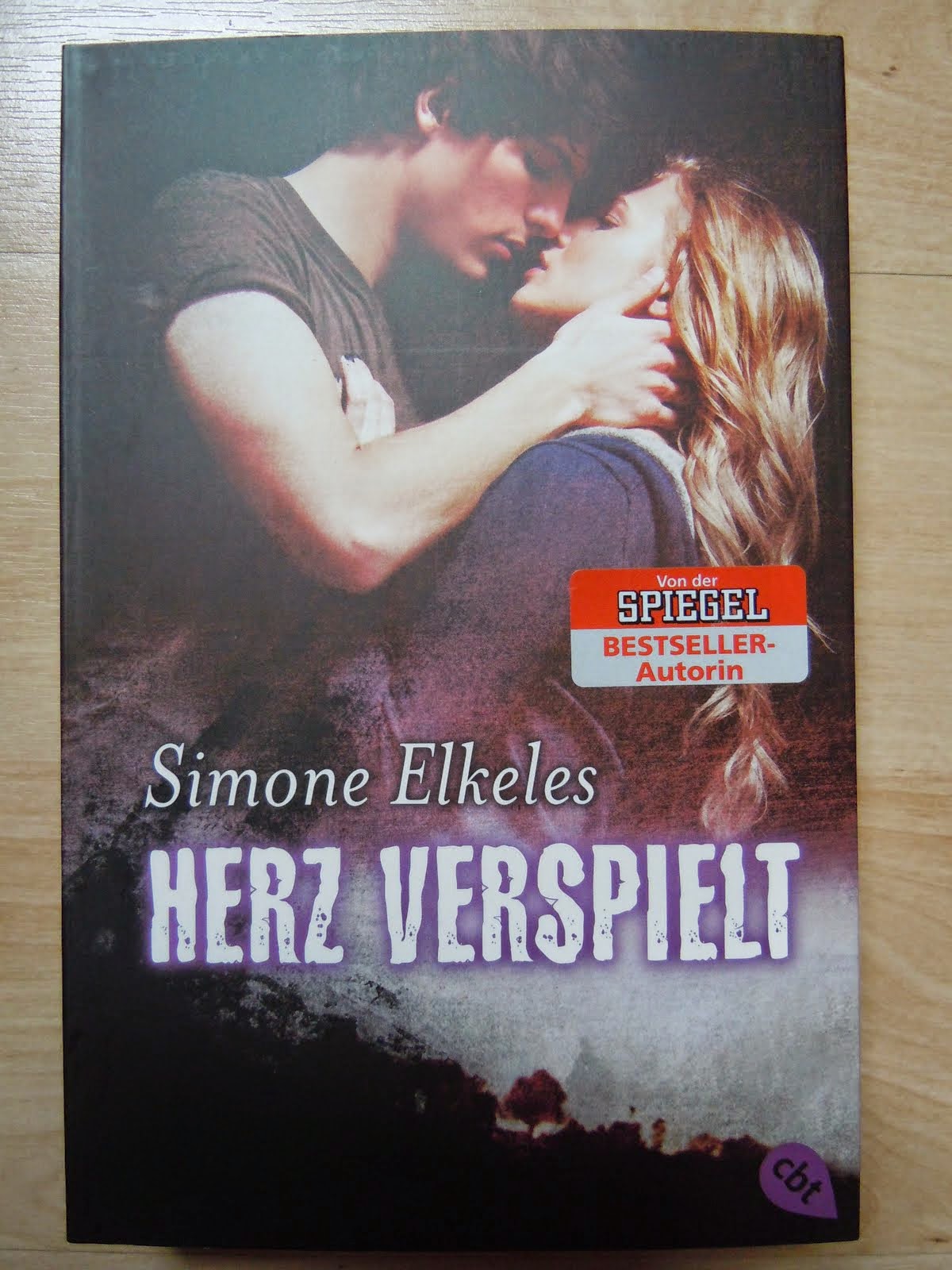 Anruba: Rezension: Herz verspielt von Simone Elkeles