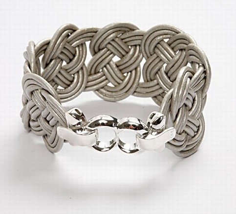 Home Sweet Home: Braided Bracelet With Celtic Pattern