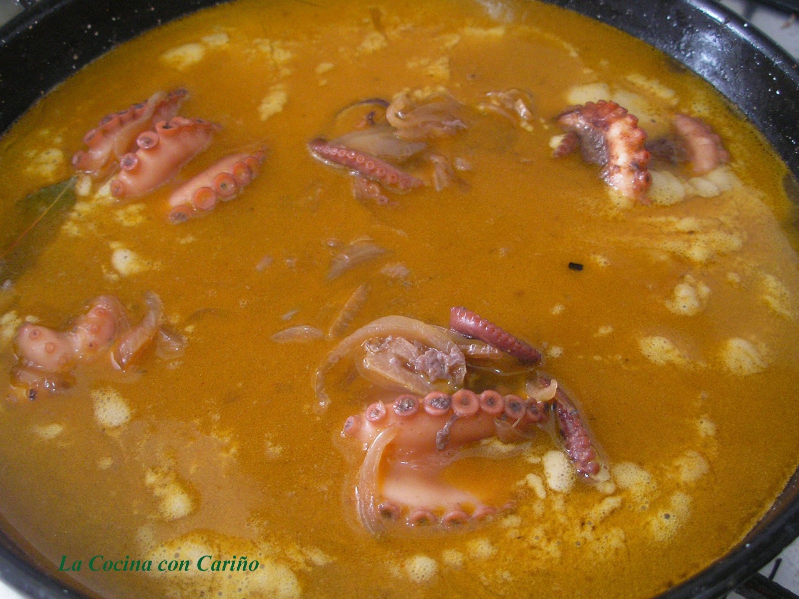 PULPITOS EN SALSA AL PIMENTÓN