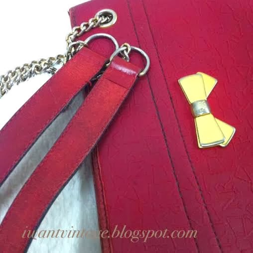 I Want Vintage | Vintage Designer Handbags: Nina Ricci Chain Bag in Red