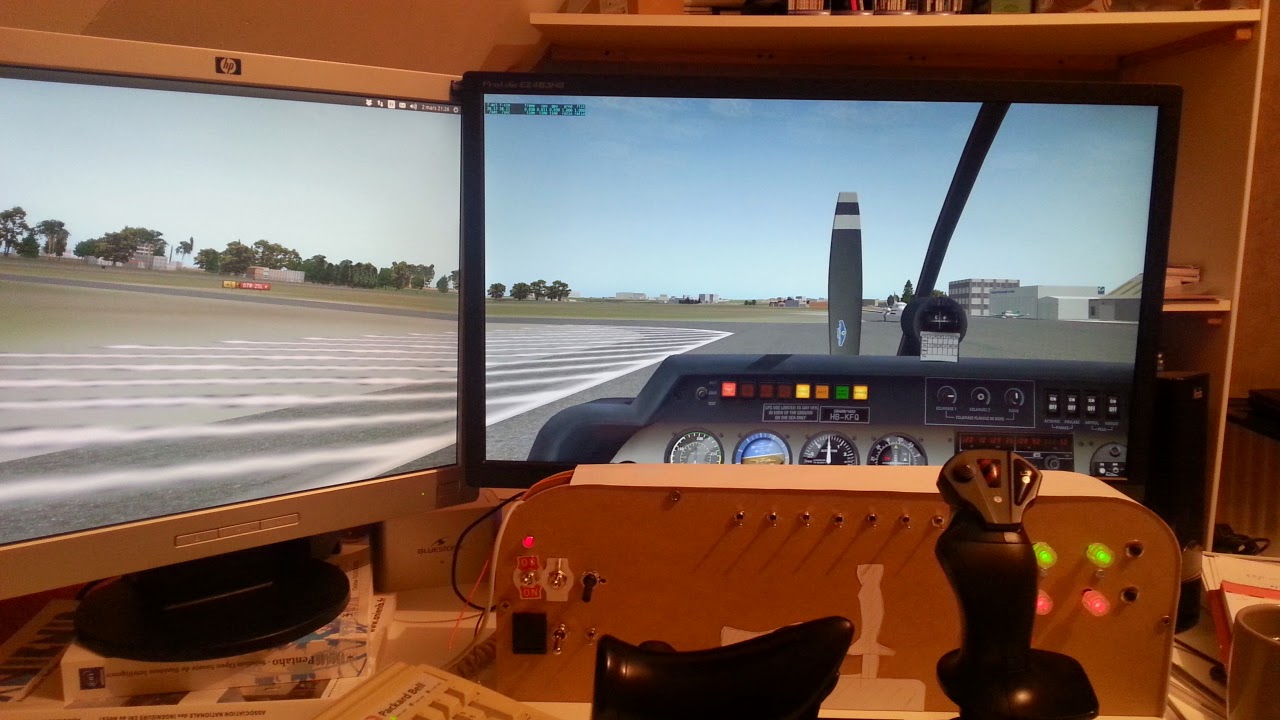 Simulateur de vol: cockpit pour Xplane: FlightSimPanels, des boutons de ...