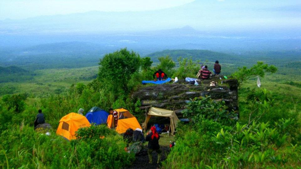 GUNUNG LAMONGAN | THE BACKPACKER MANIA
