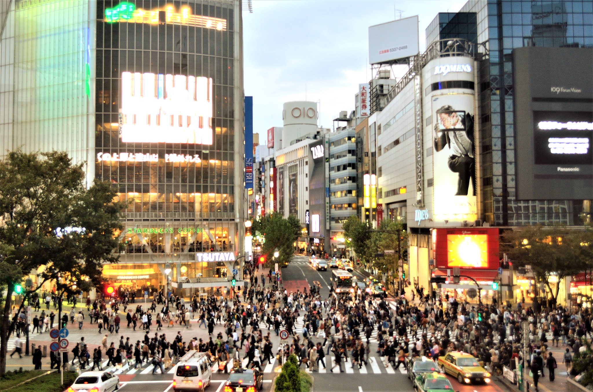Fieggentrio: Shibuya Crossing – Tokyo