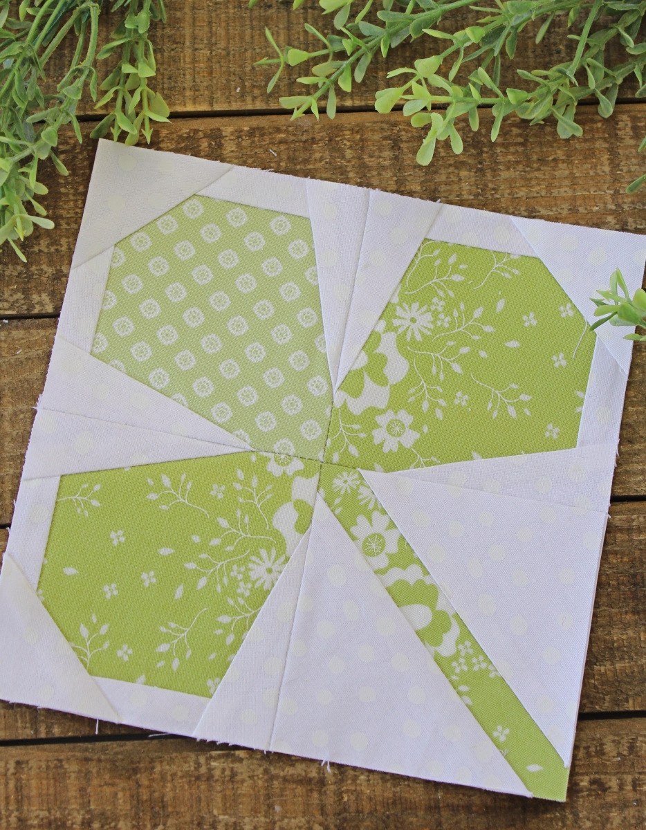 {Free Pattern} Shamrock FPP Block Pattern - 4 sizes - Threadbare Creations