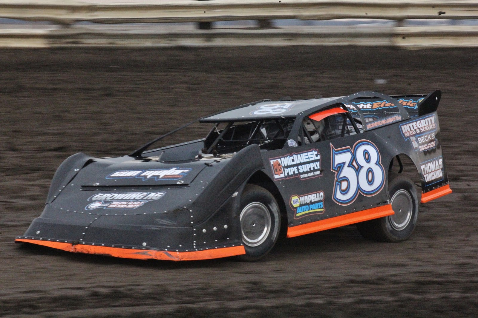 Midwest Racing News: Foster Returns to Lee County Speedway's Victory Lane