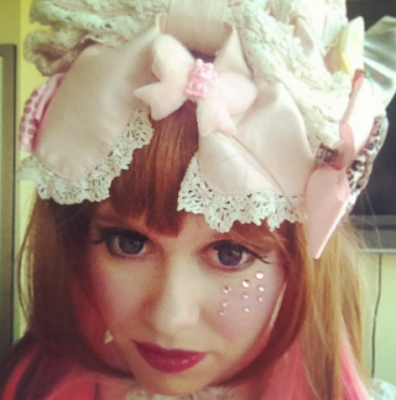 Capsule Bunny: Behind the Scenes at the Shoot at POSE for Geisha wigs!