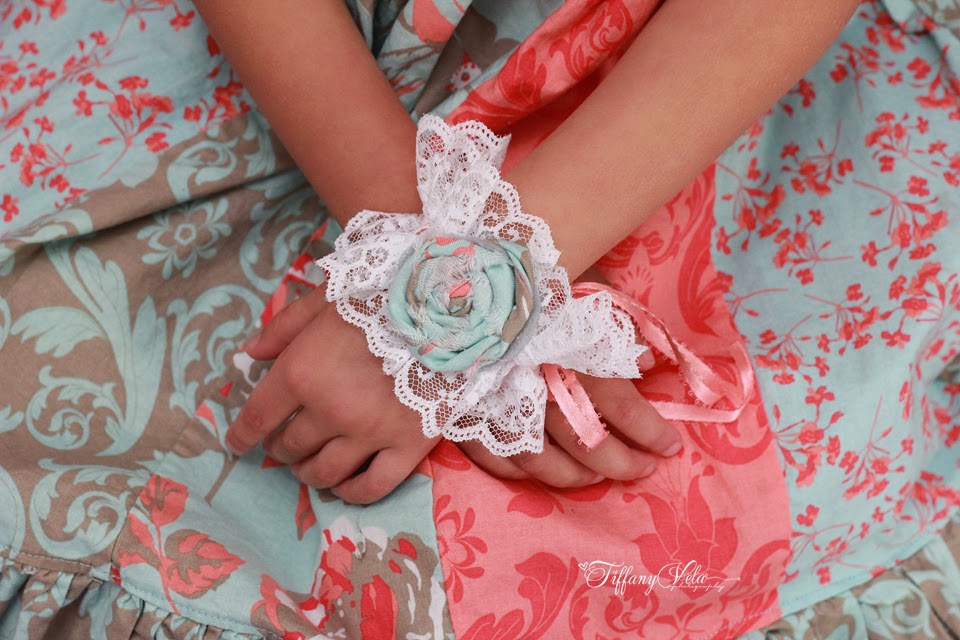 Create Kids Couture: Eighth Day of Christmas: Lace Bracelets