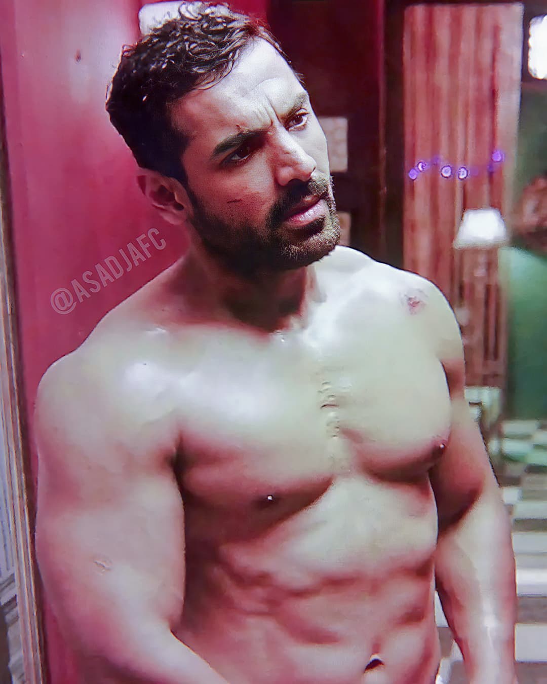 Shirtless Bollywood Men: The Buff Bollywood Hunk: John Abraham: Sexiest ...