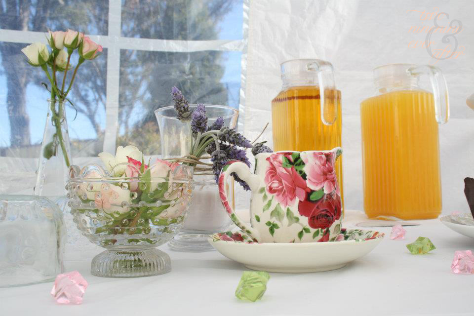 twoninenine & ever after: kitchen tea recaps - the decor