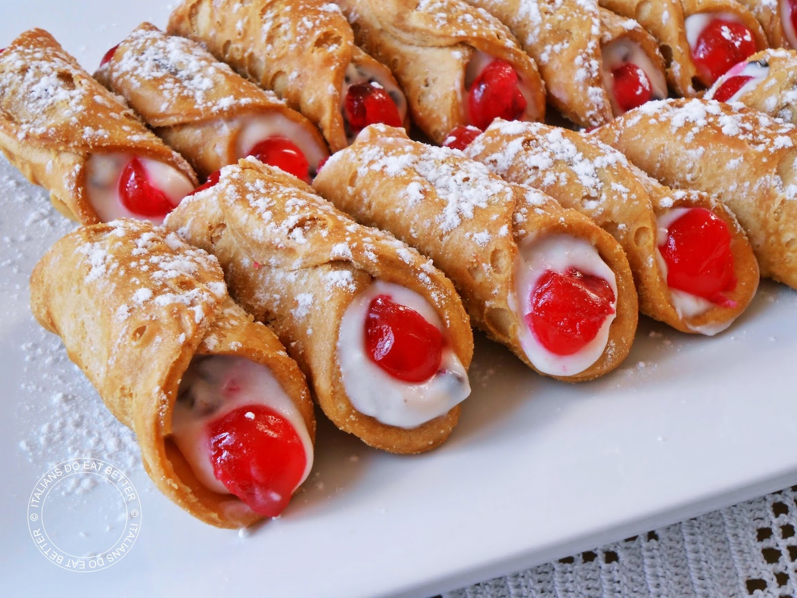 CANNOLI SICILIANI - ITALIANS DO EAT BETTER