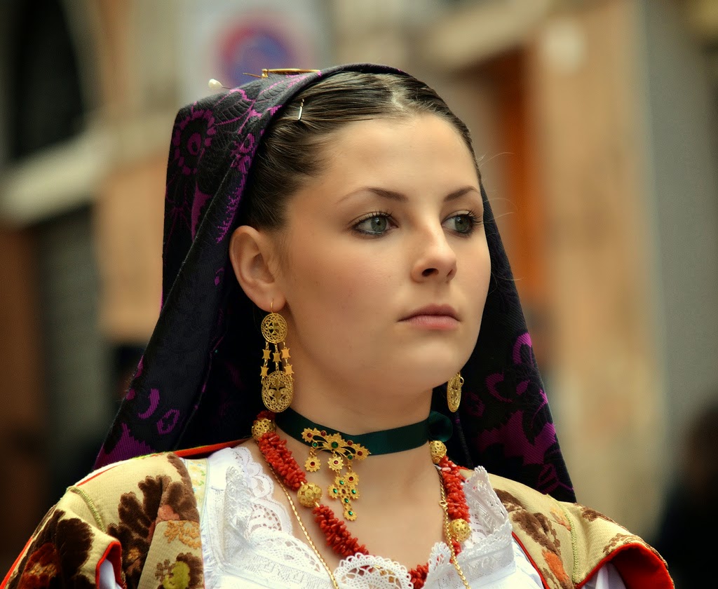 Sardinian Women - Page 25 - Sardinian People