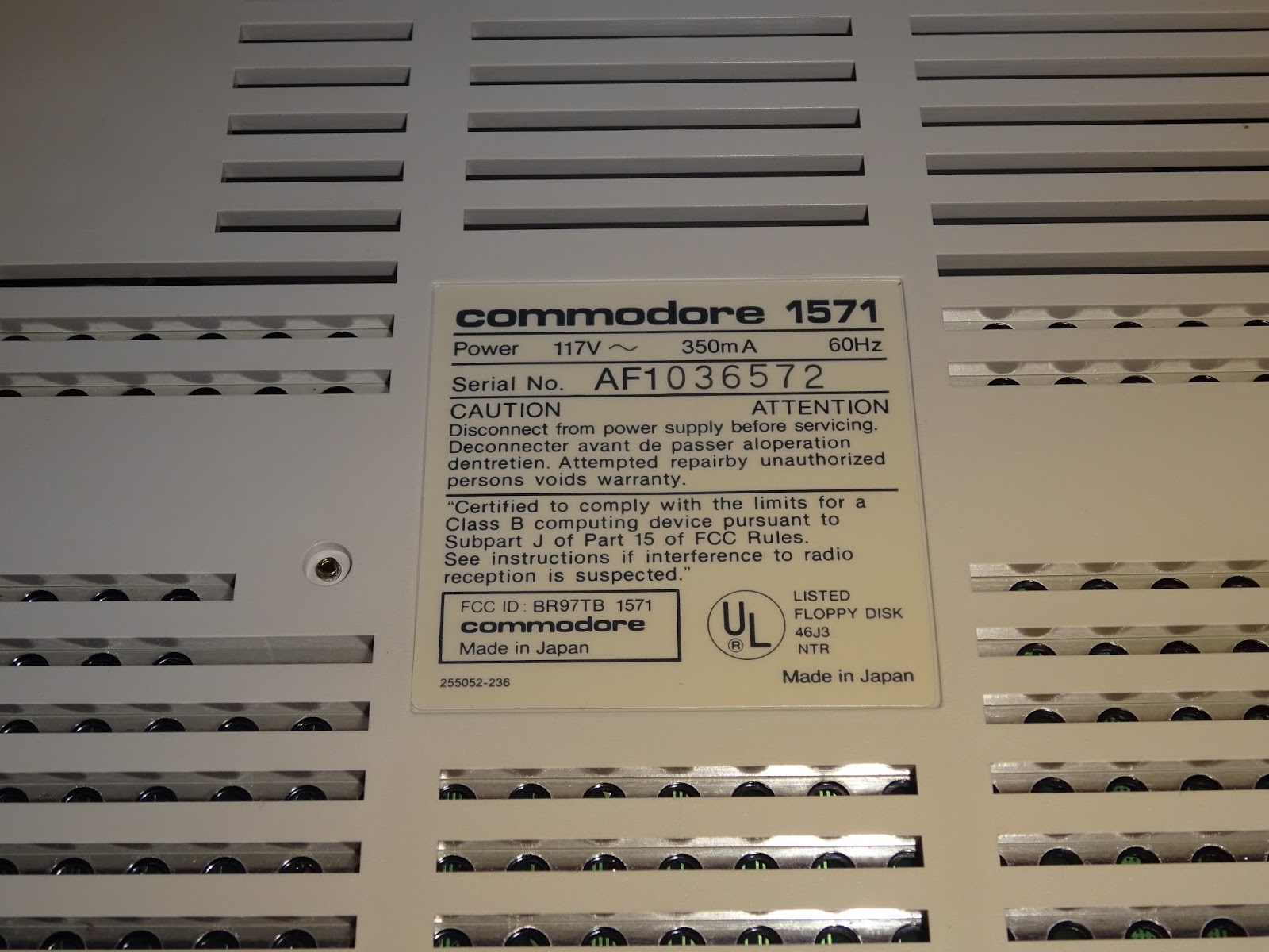 Tynemouth Software: Commodore 1571 Power Supply Conversion