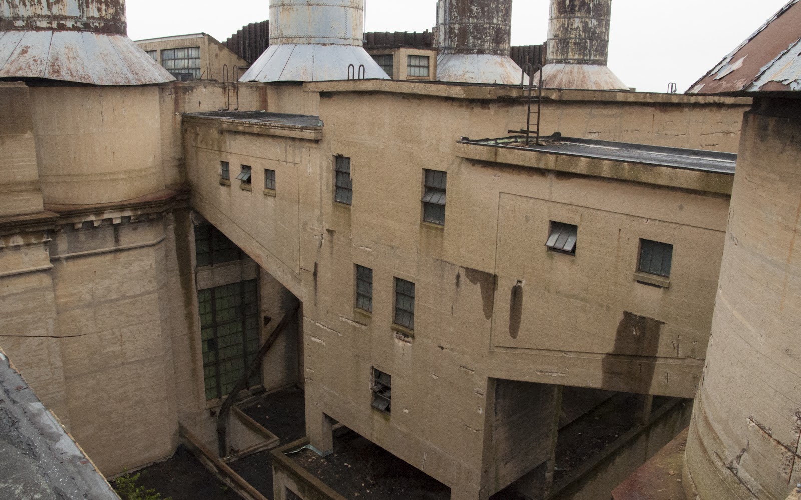 Archipunch: The Delaware Power Plant