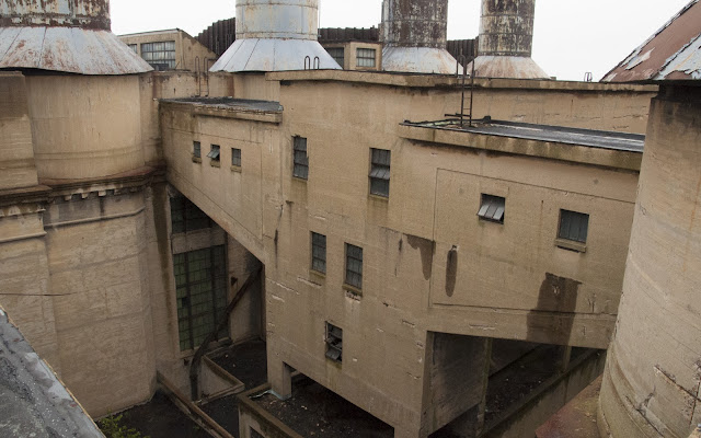 Archipunch: The Delaware Power Plant