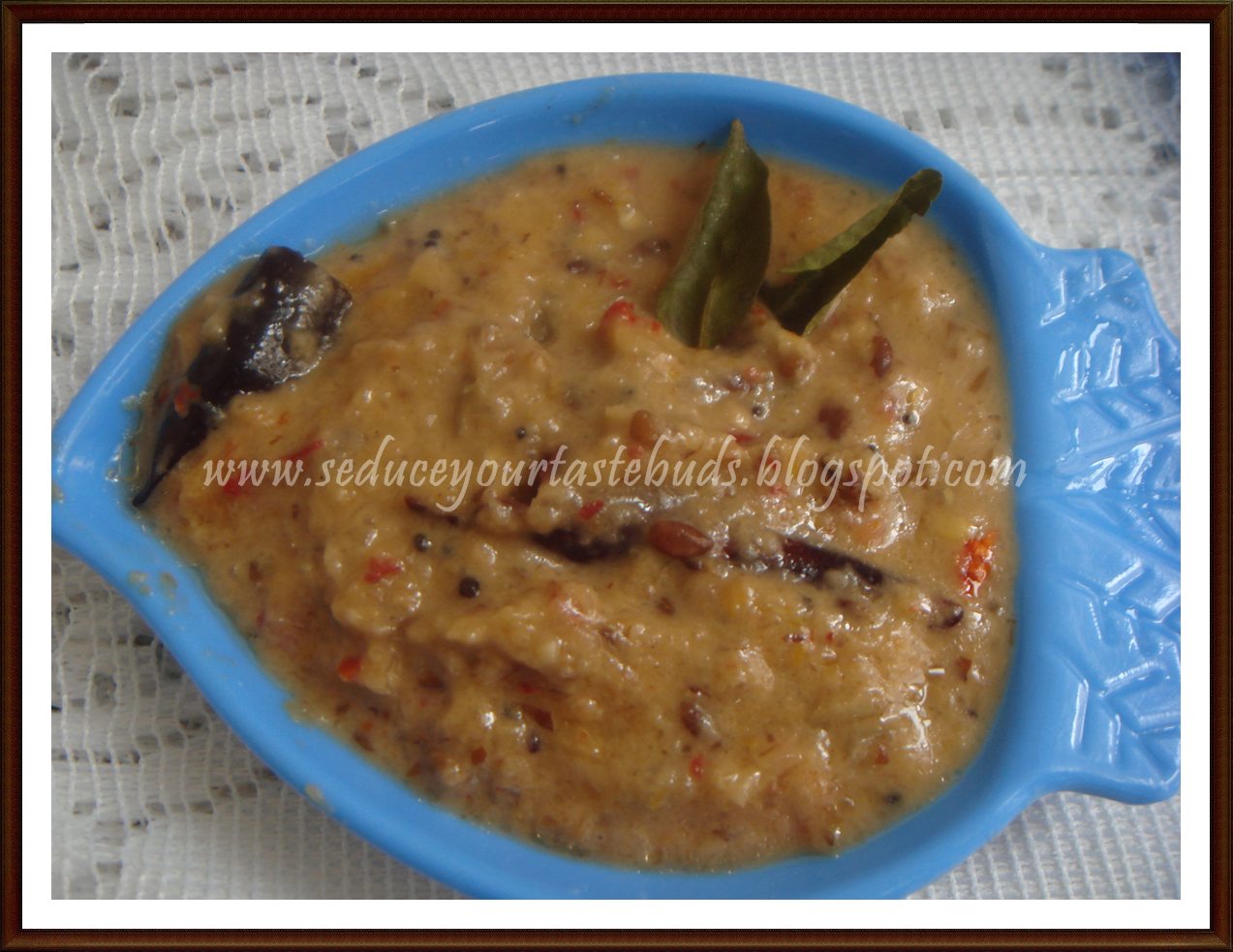 Flaxseed Onion Garlic Chutney - Seduce Your Tastebuds...