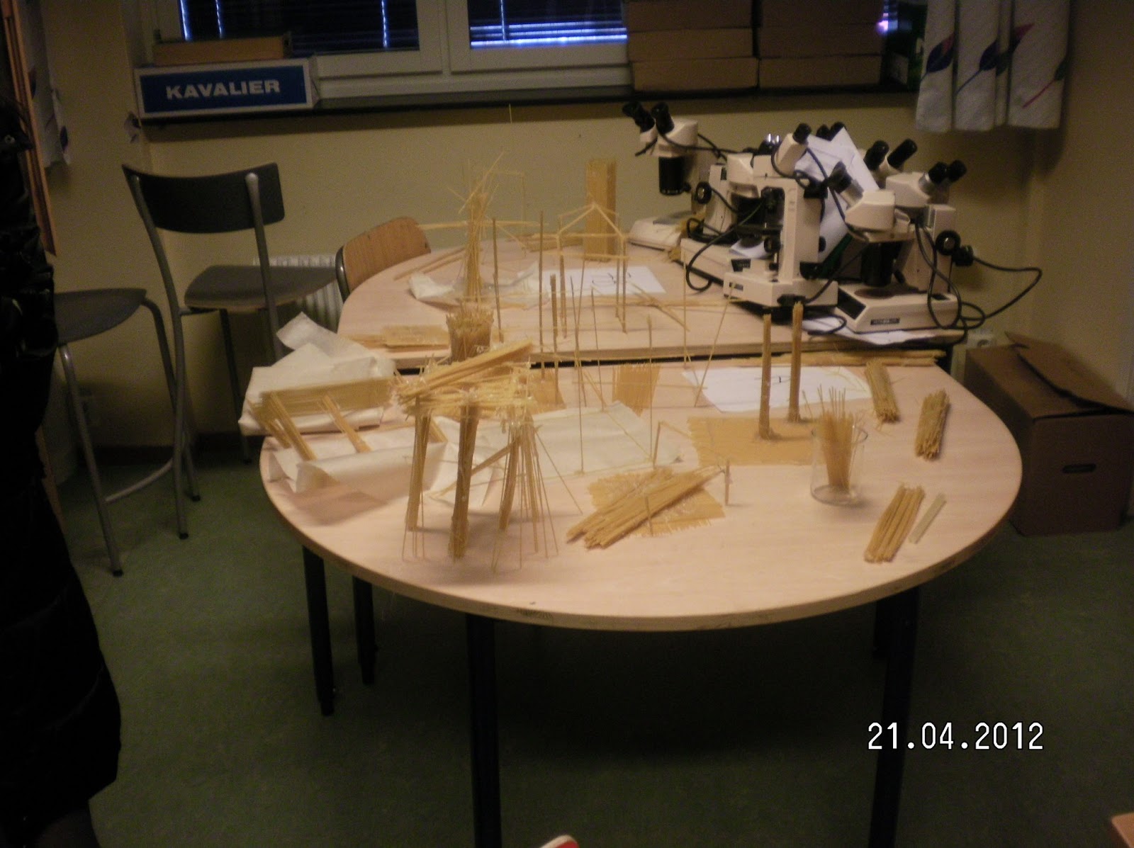 ΣΚΕΦΤΟΜΑΙ-ΔΗΜΙΟΥΡΓΩ-ΚΑΤΑΣΚΕΥΑΖΩ-ΥΠΑΡΧΩ: ΕΡΓΑΣΤΗΡΙΟ ΤΕΧΝΟΛΟΓΙΑΣ ΣΤΗΝ ΣΟΥΗΔΙΑ