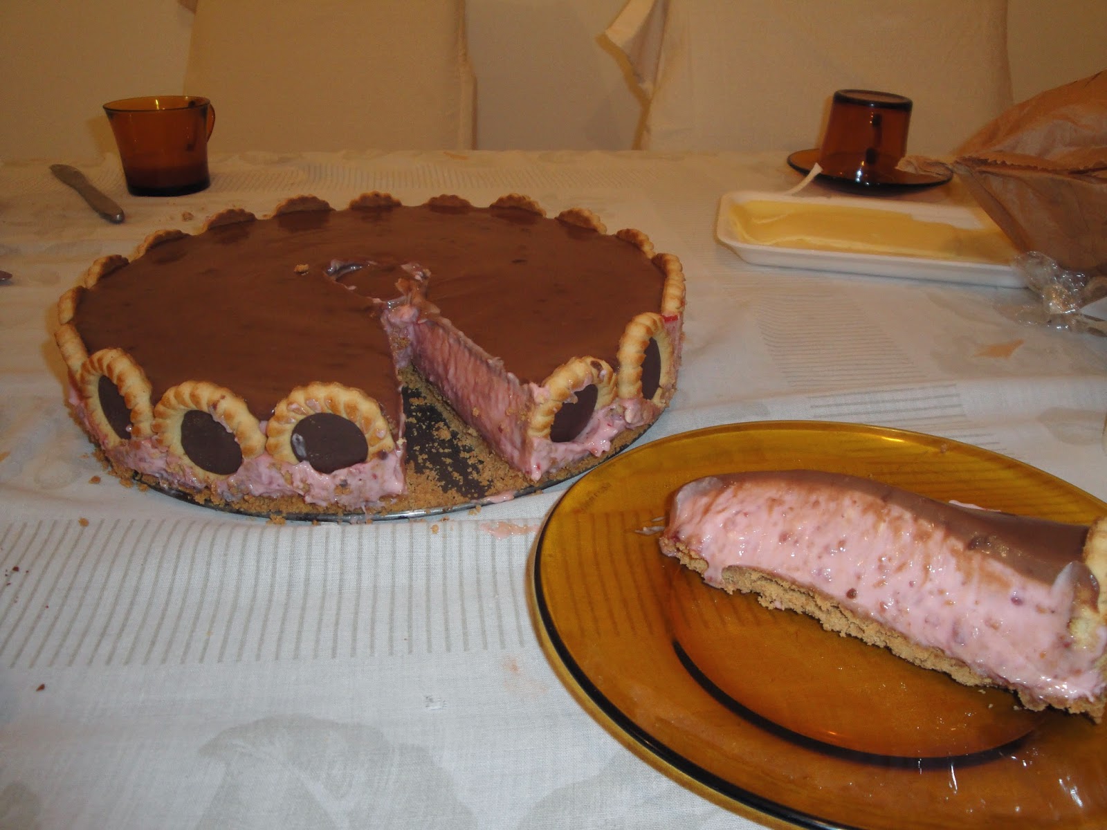Torta Alemã com musse de Frutas Vermelhas