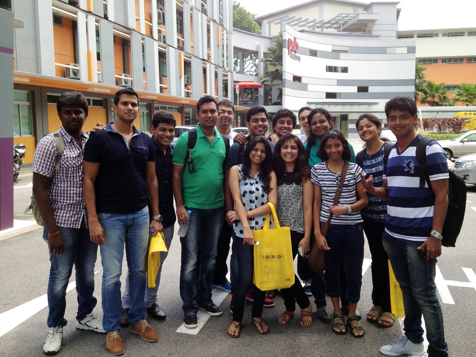 Study in Singapore: Students @ PSB Academy in Singapore...STUDY ...