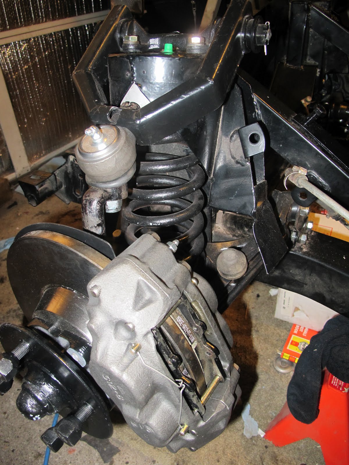 TriumphTR3muse: Triumph TR3-Front Brakes Installed